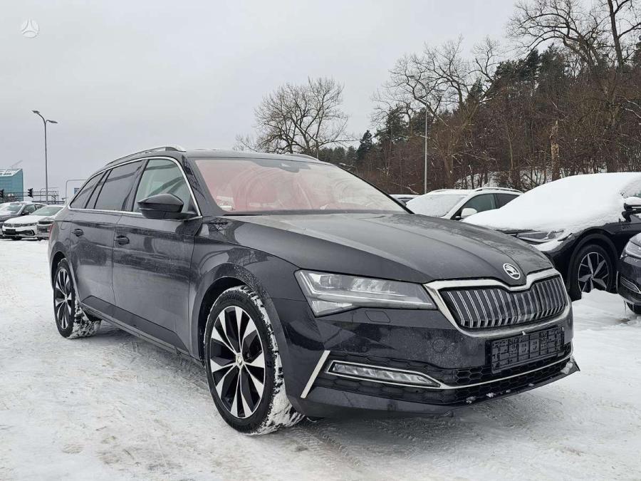 Melns Skoda SuperB 2021 Viļņa, ar dzinēja tilpumu 1.40 L un nobraukumu 194 tūkst. km par 15900 €, foto 3 vietnē AUTOMOTO.COM.LV