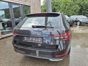 Black Skoda SuperB 2021 in Vilnius, with an engine capacity of 1.97 L and mileage of 215 thousand km for 17500 €, photo 4 on AUTOMOTO.COM.LV