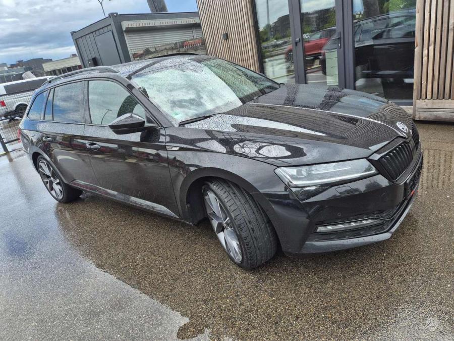 Black Skoda SuperB 2021 in Vilnius, with an engine capacity of 1.97 L and mileage of 215 thousand km for 17500 €, photo 6 on AUTOMOTO.COM.LV