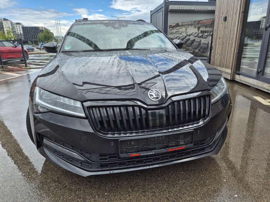 Black Skoda SuperB 2021 in Vilnius, with an engine capacity of 1.97 L and mileage of 215 thousand km for 17500 €, photo 7 on AUTOMOTO.COM.LV