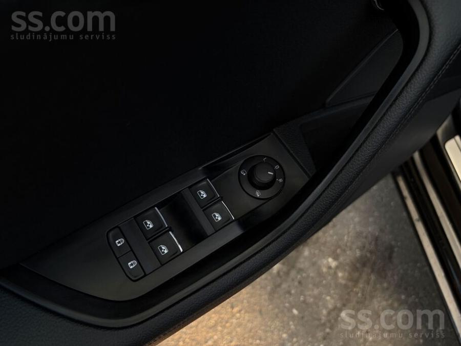 Black Skoda SuperB 2021 in Riga, with an engine capacity of 2.00 L and mileage of 127 thousand km for 28000 €, photo 25 on AUTOMOTO.COM.LV