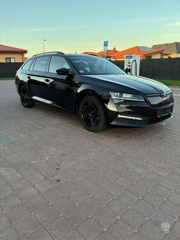 Black Skoda SuperB 2021 in Klaipeda, with an engine capacity of 1.40 L and mileage of 122 thousand km for 23000 €, photo 3 on AUTOMOTO.COM.LV