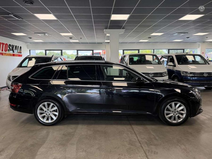 Black Skoda SuperB 2021 in Klaipeda, with an engine capacity of 1.40 L and mileage of 74 thousand km for 19950 €, photo 19 on AUTOMOTO.COM.LV