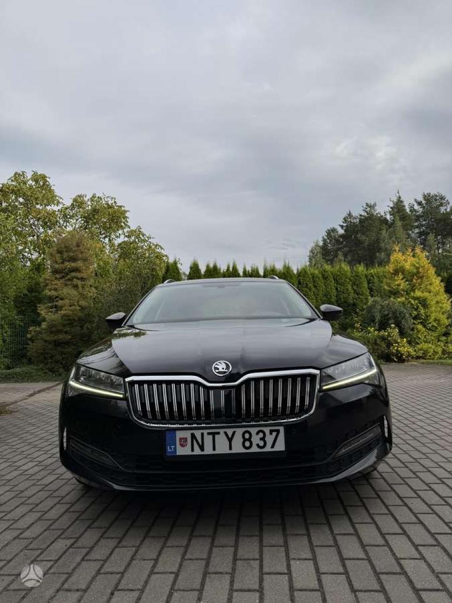 Black Skoda SuperB 2021 in Vilnius, with an engine capacity of 1.97 L and mileage of 286 thousand km for 11400 €, photo 3 on AUTOMOTO.COM.LV