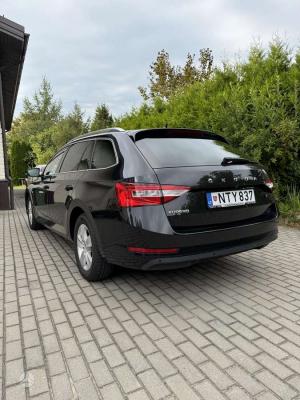 Black Skoda SuperB 2021 in Vilnius, with an engine capacity of 1.97 L and mileage of 286 thousand km for 11400 €, photo 7 on AUTOMOTO.COM.LV