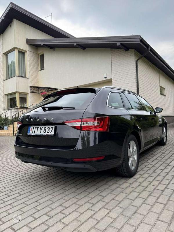 Шкода Суперб 2021 в Вильнюс на AUTOMOTO.COM.LV Черный Шкода Суперб 2021 в Вильнюс, объемом двигателя 1.97 л и пробегом 286 тыс. км за 11400 €, фото 8 на AUTOMOTO.COM.LV