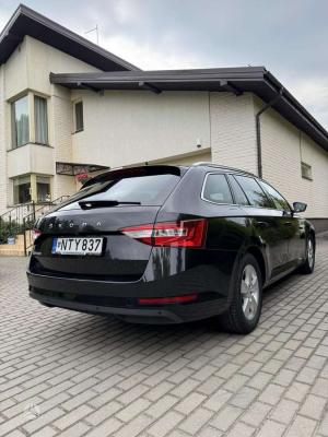 Black Skoda SuperB 2021 in Vilnius, with an engine capacity of 1.97 L and mileage of 286 thousand km for 11400 €, photo 8 on AUTOMOTO.COM.LV