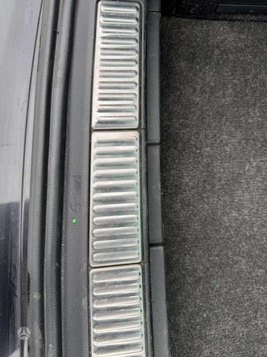 Black Skoda SuperB 2021 in Vilnius, with an engine capacity of 1.97 L and mileage of 286 thousand km for 11400 €, photo 16 on AUTOMOTO.COM.LV