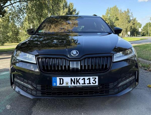 Black Skoda SuperB 2021 in Taurage, with an engine capacity of 1.97 L and mileage of 214 thousand km for 17500 €, photo 7 on AUTOMOTO.COM.LV