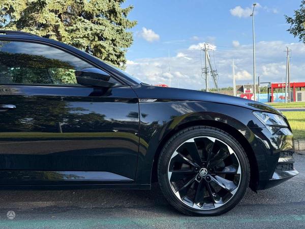 Black Skoda SuperB 2021 in Taurage, with an engine capacity of 1.97 L and mileage of 214 thousand km for 17500 €, photo 9 on AUTOMOTO.COM.LV