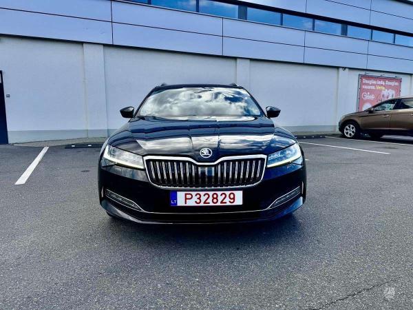 Black Skoda SuperB 2021 in Utena, with an engine capacity of 1.97 L and mileage of 222 thousand km for 16400 €, photo 11 on AUTOMOTO.COM.LV