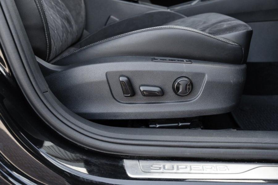 Black Skoda SuperB 2021 in Riga, with an engine capacity of 1.40 L and mileage of 106 thousand km for 22900 €, photo 9 on AUTOMOTO.COM.LV