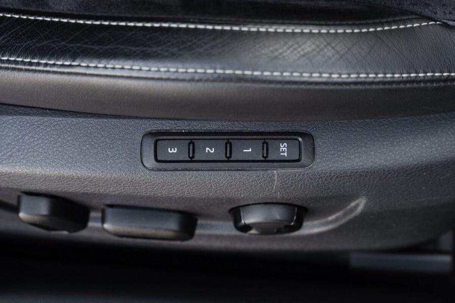 Black Skoda SuperB 2021 in Riga, with an engine capacity of 1.40 L and mileage of 106 thousand km for 22900 €, photo 10 on AUTOMOTO.COM.LV
