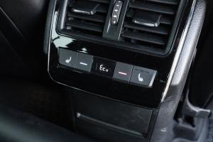 Black Skoda SuperB 2021 in Riga, with an engine capacity of 1.40 L and mileage of 106 thousand km for 22900 €, photo 12 on AUTOMOTO.COM.LV