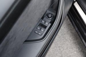 Black Skoda SuperB 2021 in Riga, with an engine capacity of 1.40 L and mileage of 106 thousand km for 22900 €, photo 15 on AUTOMOTO.COM.LV