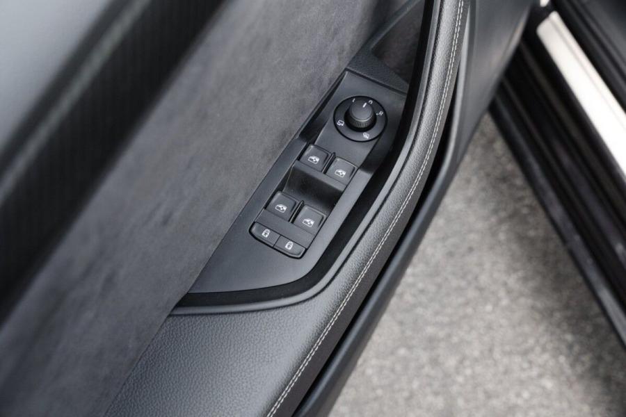 Black Skoda SuperB 2021 in Riga, with an engine capacity of 1.40 L and mileage of 106 thousand km for 22900 €, photo 15 on AUTOMOTO.COM.LV