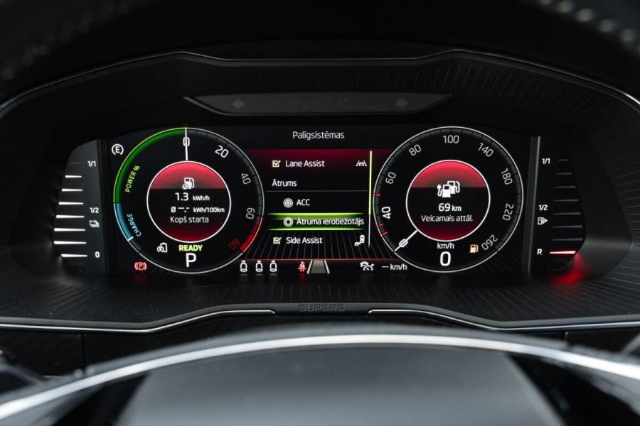 Black Skoda SuperB 2021 in Riga, with an engine capacity of 1.40 L and mileage of 106 thousand km for 22900 €, photo 20 on AUTOMOTO.COM.LV