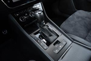 Black Skoda SuperB 2021 in Riga, with an engine capacity of 1.40 L and mileage of 106 thousand km for 22900 €, photo 25 on AUTOMOTO.COM.LV