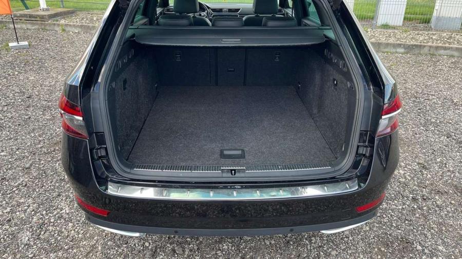 Melns Skoda SuperB 2021 Marijampole, ar dzinēja tilpumu 1.97 L un nobraukumu 203 tūkst. km par 17490 €, foto 39 vietnē AUTOMOTO.COM.LV