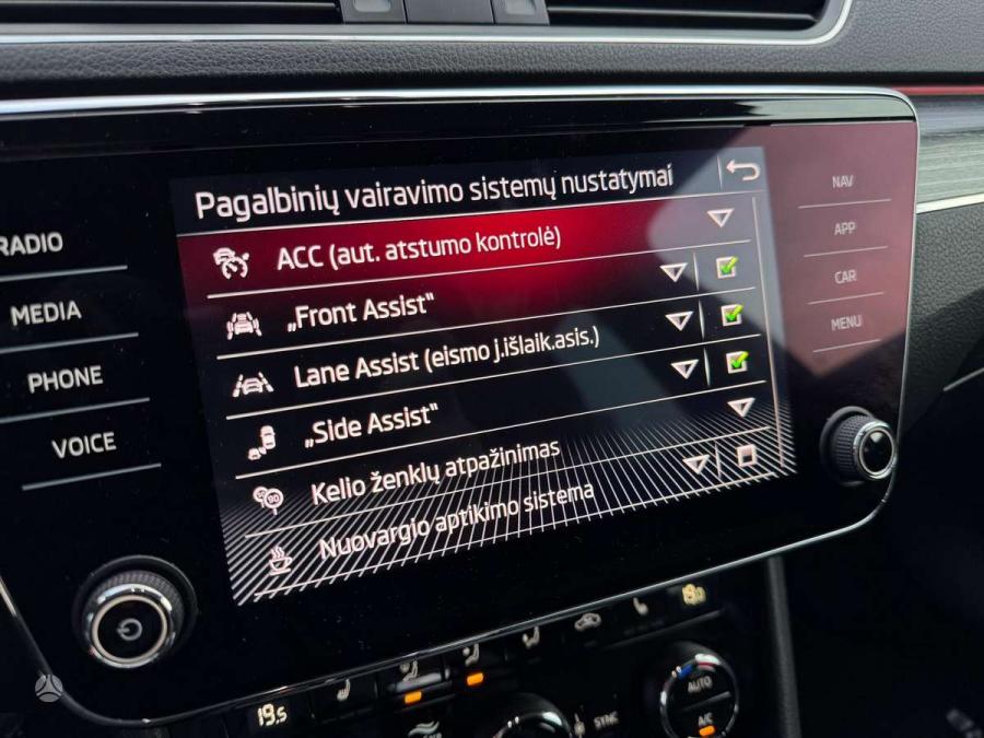 Melns Skoda SuperB 2021 Viļņa, ar dzinēja tilpumu 1.97 L un nobraukumu 222 tūkst. km par 16200 €, foto 15 vietnē AUTOMOTO.COM.LV