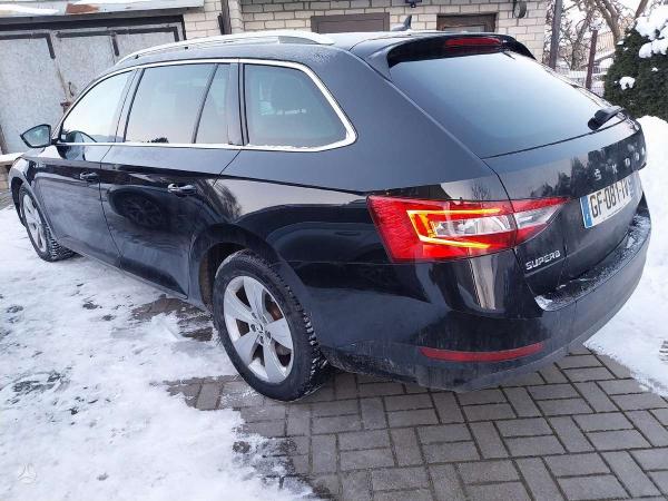 Melns Skoda SuperB 2022 Tauragė, ar dzinēja tilpumu 1.40 L un nobraukumu 163 tūkst. km par 15600 €, foto 3 vietnē AUTOMOTO.COM.LV