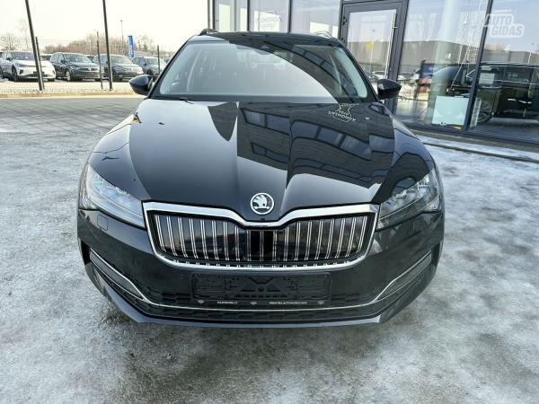 Melns Skoda SuperB 2022 Kauņa, ar dzinēja tilpumu 1.40 L un nobraukumu 227 tūkst. km par 16500 €, foto 2 vietnē AUTOMOTO.COM.LV