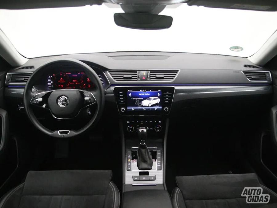 Black Skoda SuperB 2022 in Vilnius, with an engine capacity of 1.40 L and mileage of 175 thousand km for 19199 €, photo 3 on AUTOMOTO.COM.LV