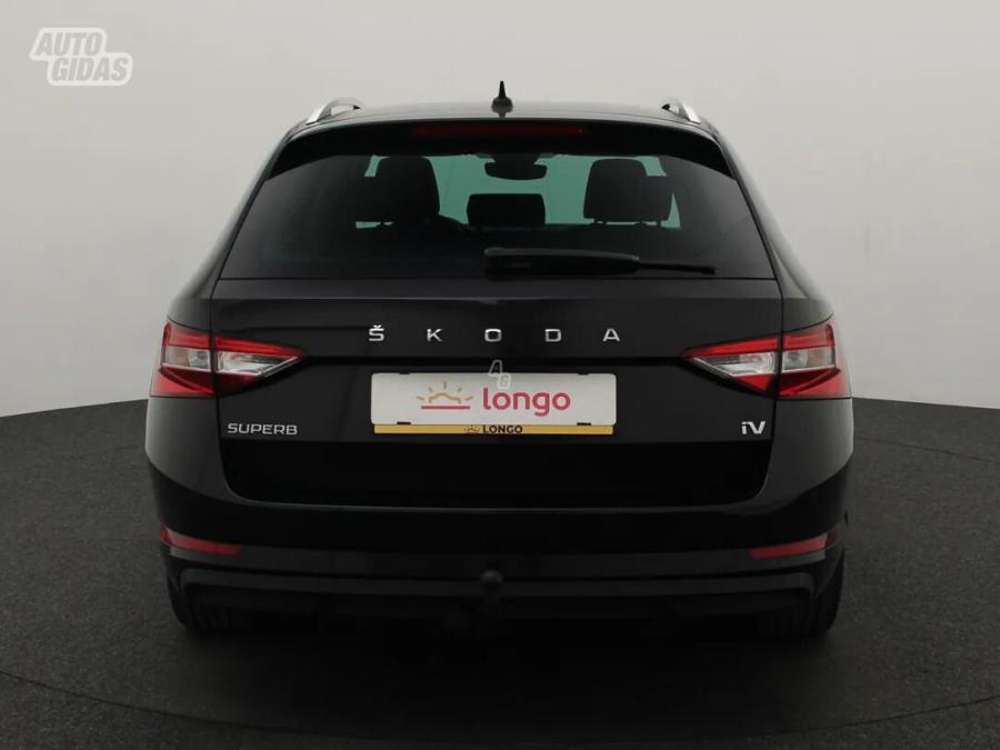 Black Skoda SuperB 2022 in Vilnius, with an engine capacity of 1.40 L and mileage of 175 thousand km for 19199 €, photo 6 on AUTOMOTO.COM.LV