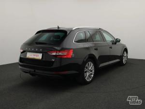 Black Skoda SuperB 2022 in Vilnius, with an engine capacity of 1.40 L and mileage of 175 thousand km for 19199 €, photo 9 on AUTOMOTO.COM.LV