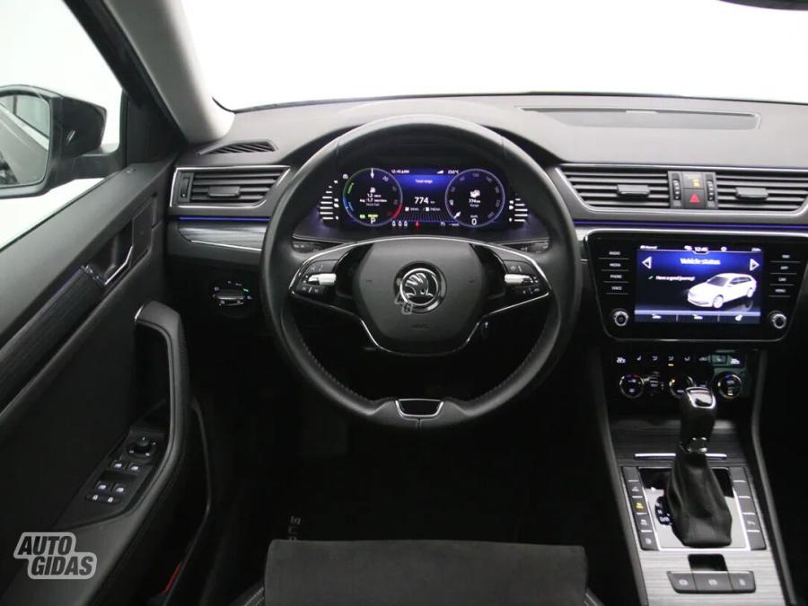 Black Skoda SuperB 2022 in Vilnius, with an engine capacity of 1.40 L and mileage of 175 thousand km for 19199 €, photo 18 on AUTOMOTO.COM.LV