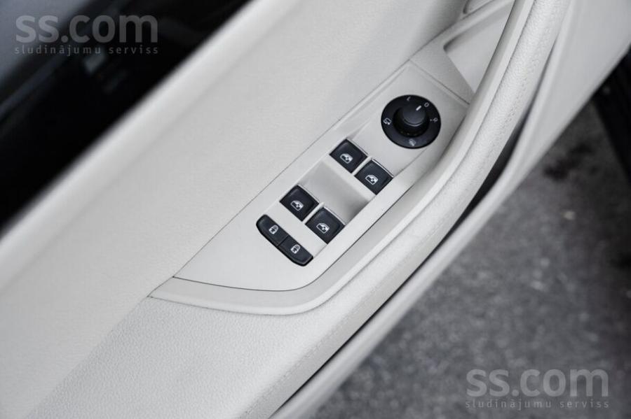 Black Skoda SuperB 2022 in Riga, with an engine capacity of 1.40 L and mileage of 81 thousand km for 24200 €, photo 13 on AUTOMOTO.COM.LV