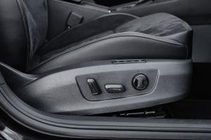 Black Skoda SuperB 2022 in Riga, with an engine capacity of 1.40 L and mileage of 109 thousand km for 22800 €, photo 9 on AUTOMOTO.COM.LV