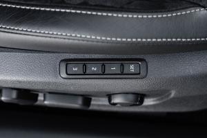 Black Skoda SuperB 2022 in Riga, with an engine capacity of 1.40 L and mileage of 109 thousand km for 22800 €, photo 10 on AUTOMOTO.COM.LV