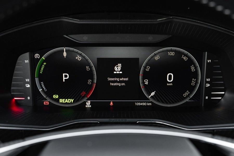 Black Skoda SuperB 2022 in Riga, with an engine capacity of 1.40 L and mileage of 109 thousand km for 22800 €, photo 19 on AUTOMOTO.COM.LV