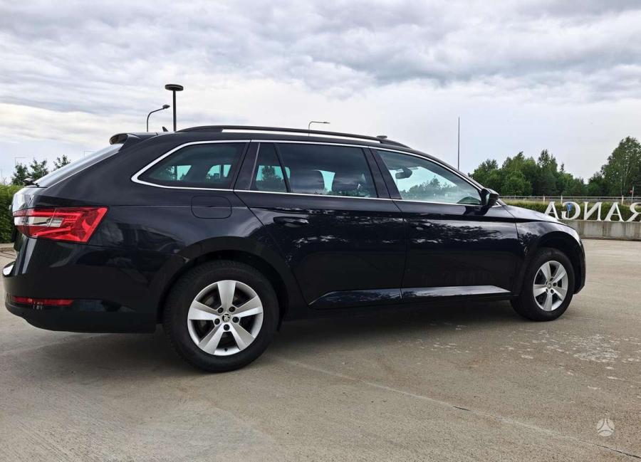 Melns Skoda SuperB 2022 Viļņa, ar dzinēja tilpumu 2.00 L un nobraukumu 250 tūkst. km par 16500 €, foto 8 vietnē AUTOMOTO.COM.LV