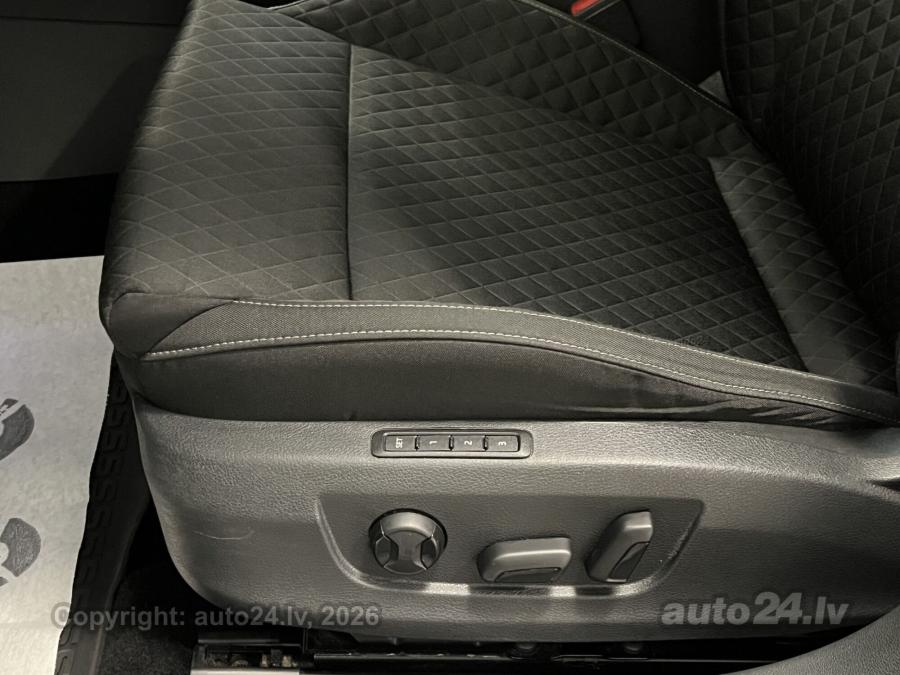 Melns Skoda SuperB 2022 Tallina, ar dzinēja tilpumu 1.50 L un nobraukumu 92 tūkst. km par 19900 €, foto 6 vietnē AUTOMOTO.COM.LV