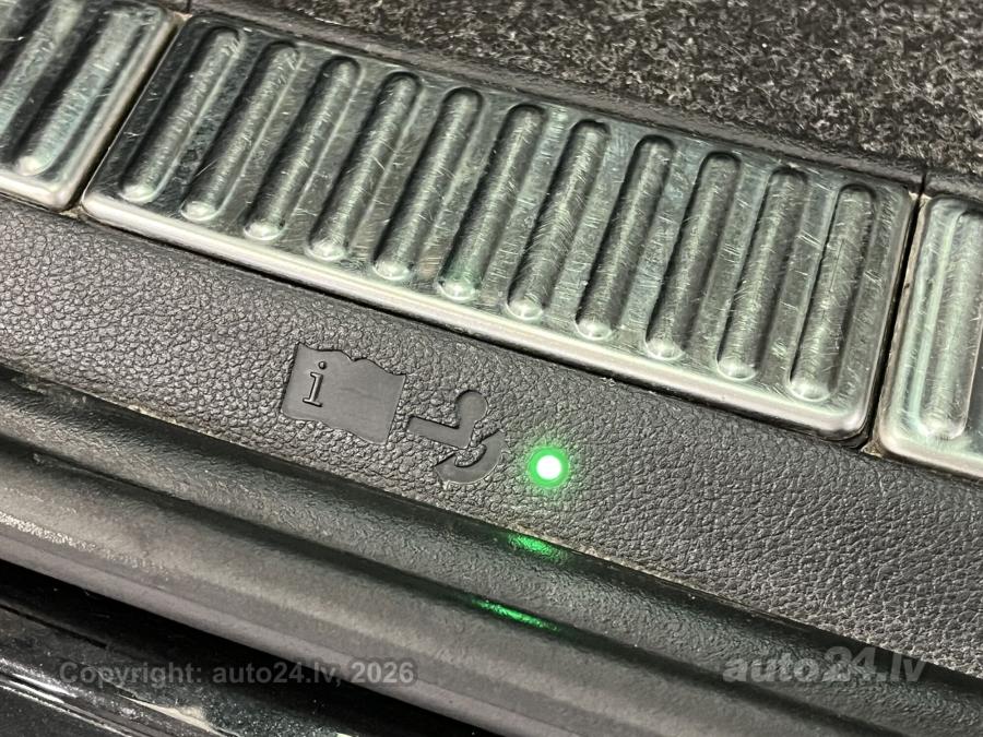 Melns Skoda SuperB 2022 Tallina, ar dzinēja tilpumu 1.50 L un nobraukumu 92 tūkst. km par 19900 €, foto 26 vietnē AUTOMOTO.COM.LV