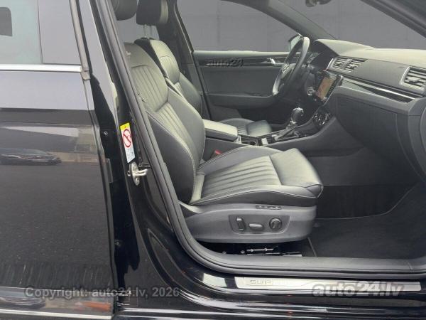 Black Skoda SuperB 2022 in Tallinn, with an engine capacity of 1.40 L and mileage of 78 thousand km for 29990 €, photo 6 on AUTOMOTO.COM.LV