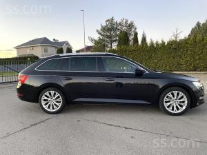 Melns Skoda SuperB 2022 Rīga, ar dzinēja tilpumu 1.50 L un nobraukumu 214 tūkst. km par 17800 €, foto 3 vietnē AUTOMOTO.COM.LV