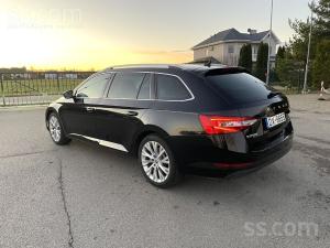 Melns Skoda SuperB 2022 Rīga, ar dzinēja tilpumu 1.50 L un nobraukumu 214 tūkst. km par 17800 €, foto 4 vietnē AUTOMOTO.COM.LV