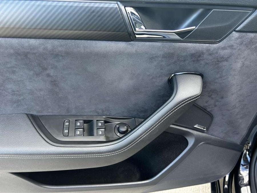Melns Skoda SuperB 2022 Viļņa, ar dzinēja tilpumu 0.00 L un nobraukumu 200 tūkst. km par 18200 €, foto 14 vietnē AUTOMOTO.COM.LV