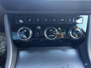 Melns Skoda SuperB 2022 Viļņa, ar dzinēja tilpumu 0.00 L un nobraukumu 200 tūkst. km par 18200 €, foto 24 vietnē AUTOMOTO.COM.LV