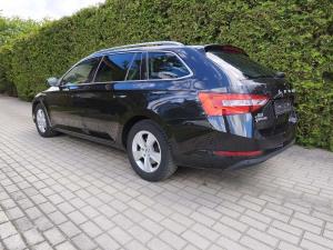 Black Skoda SuperB 2022 in Kalvarija, with an engine capacity of 1.50 L and mileage of 143 thousand km for 17243 €, photo 4 on AUTOMOTO.COM.LV