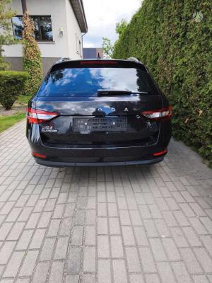 Black Skoda SuperB 2022 in Kalvarija, with an engine capacity of 1.50 L and mileage of 143 thousand km for 17243 €, photo 9 on AUTOMOTO.COM.LV