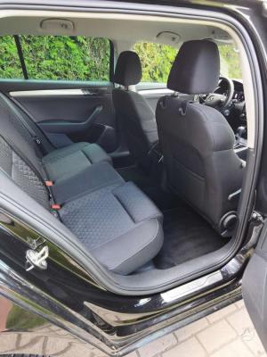 Black Skoda SuperB 2022 in Kalvarija, with an engine capacity of 1.50 L and mileage of 143 thousand km for 17243 €, photo 16 on AUTOMOTO.COM.LV