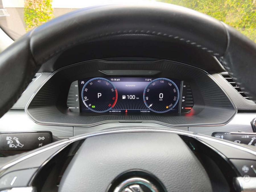 Black Skoda SuperB 2022 in Kalvarija, with an engine capacity of 1.50 L and mileage of 143 thousand km for 17243 €, photo 18 on AUTOMOTO.COM.LV