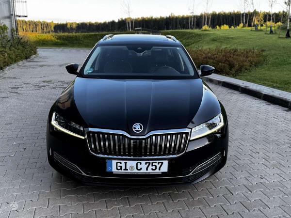 Шкода Суперб 2022 в Вильнюс на AUTOMOTO.COM.LV Черный Шкода Суперб 2022 в Вильнюс, объемом двигателя 1.97 л и пробегом 278 тыс. км за 16650 €, фото 3 на AUTOMOTO.COM.LV