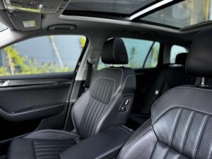 Black Skoda SuperB 2022 in Vilnius, with an engine capacity of 1.97 L and mileage of 278 thousand km for 16650 €, photo 19 on AUTOMOTO.COM.LV