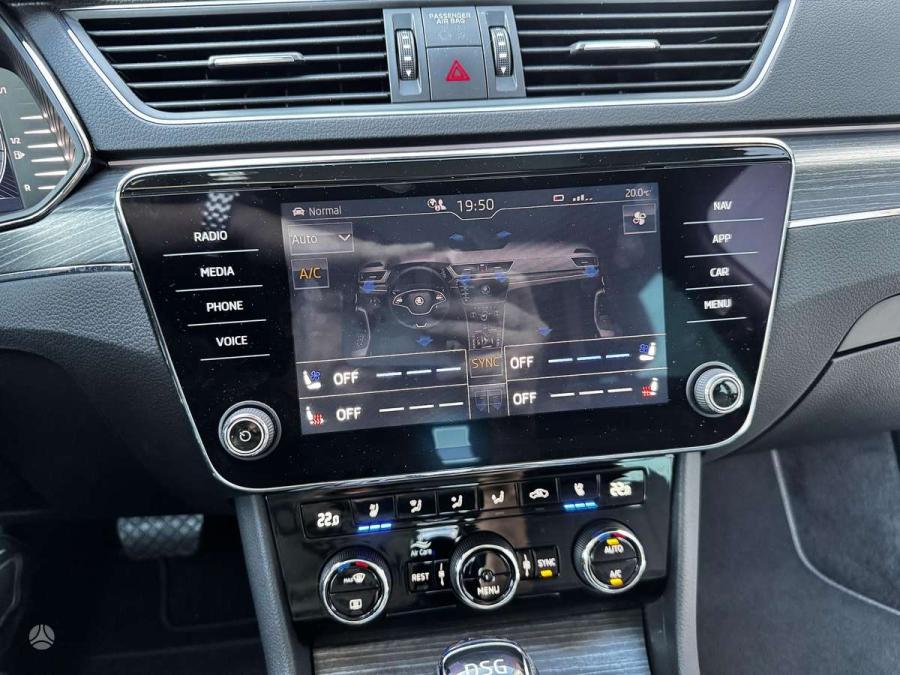 Black Skoda SuperB 2022 in Vilnius, with an engine capacity of 1.97 L and mileage of 278 thousand km for 16650 €, photo 22 on AUTOMOTO.COM.LV