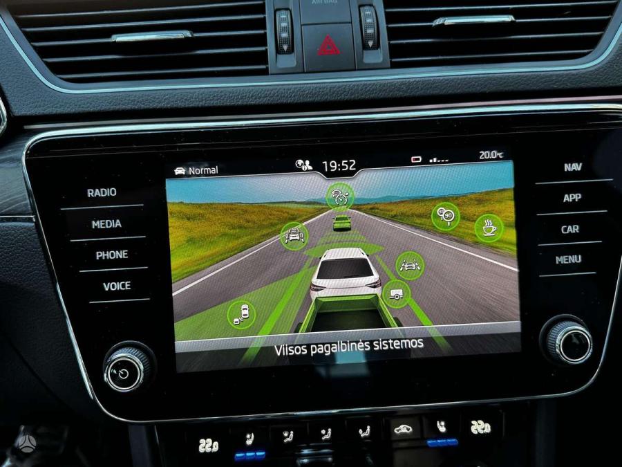 Black Skoda SuperB 2022 in Vilnius, with an engine capacity of 1.97 L and mileage of 278 thousand km for 16650 €, photo 24 on AUTOMOTO.COM.LV